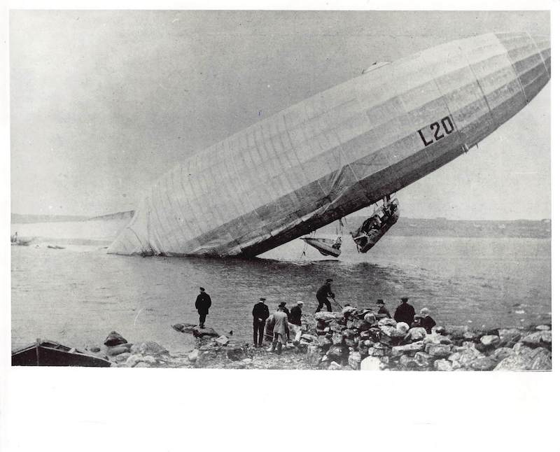 WWI German Airship Zeppelin L20 Vintage Crash Landing Aviation Photo ...