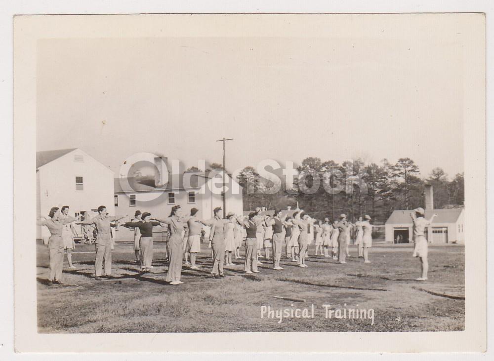 Military Women Morning Drill WAC Training Center Fort Oglethorpe Georg ...